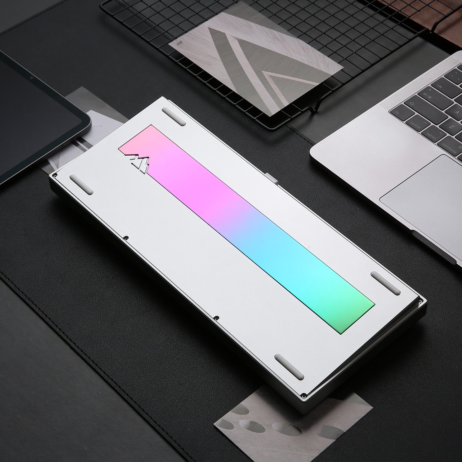 YUNZII AL80 QMK/VIA Aluminum LCD + Volume Knob Mechanical Keyboard – Invokeys LLC